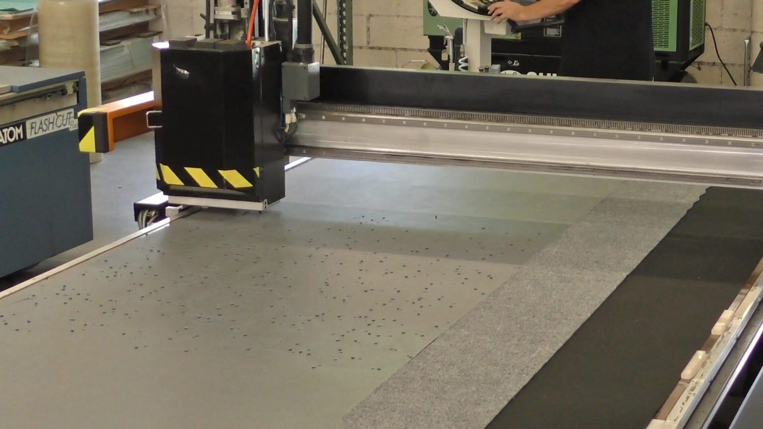 Flash Cutting | Dieless Knife | Industrial Custom Products